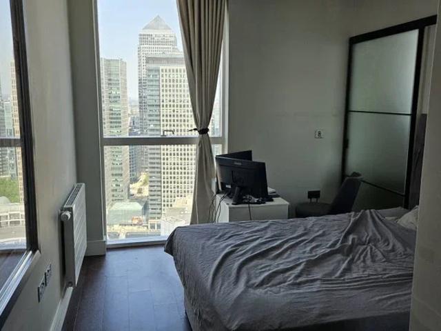 Room at East Ferry Road, Greater London