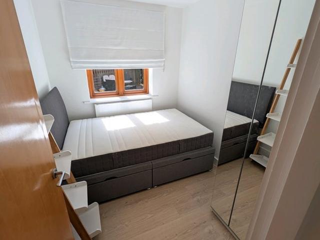 Room at East Hill, Greater London