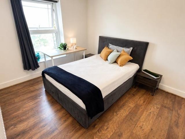 Room at East India Dock Road, Greater London