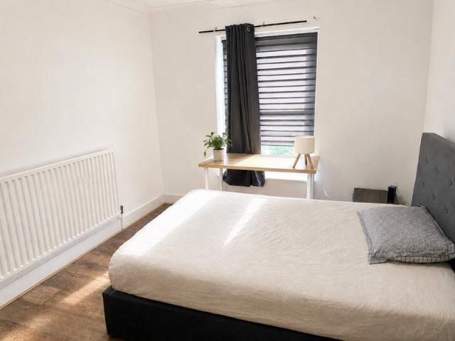 Room at East India Dock Road, Greater London