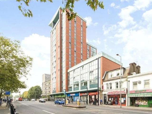 Room at East India Dock Road, Greater London