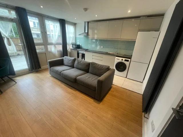 Room at East India Dock Road, Greater London