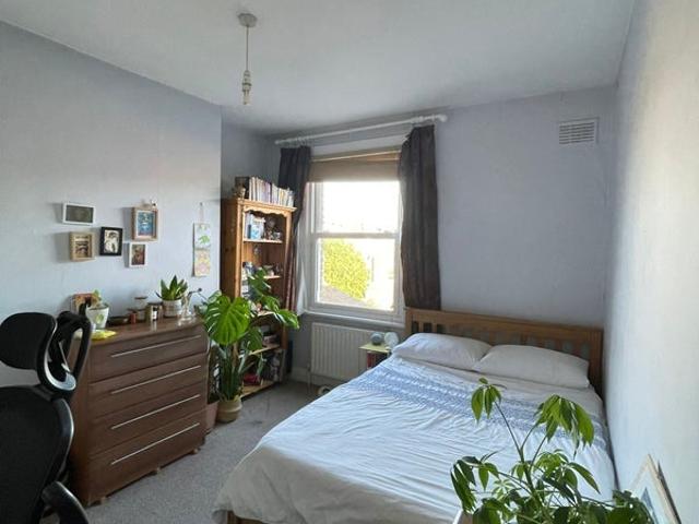 Room at East Street, Greater London