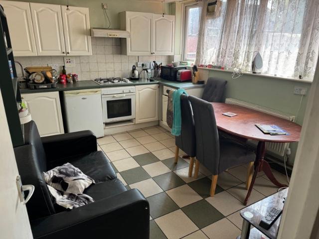 Room at East Street, Greater London