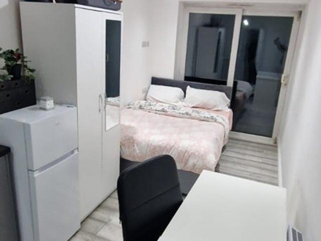 Room at Eastcote Lane, Greater London