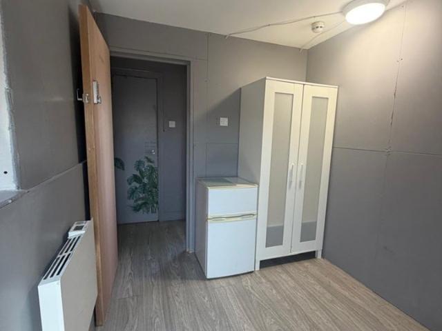 Room at Eastcote Lane, Greater London