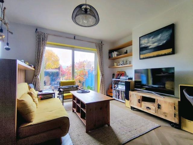Room at Earlham Grove, Weston super Mare