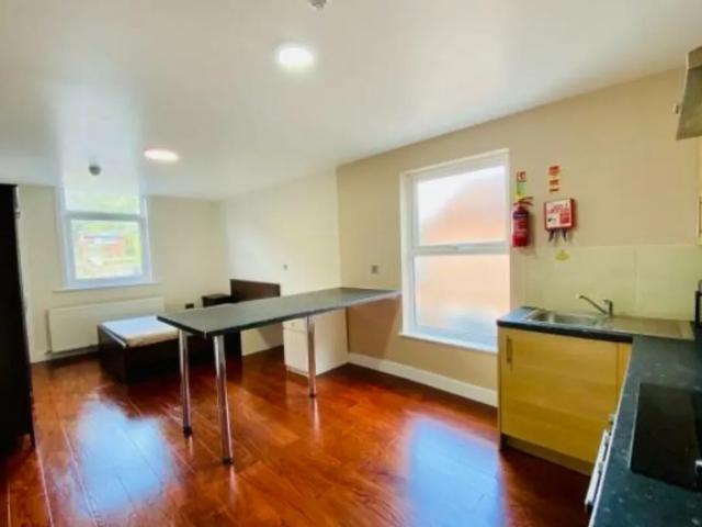 Room at Earlham Road, Norwich