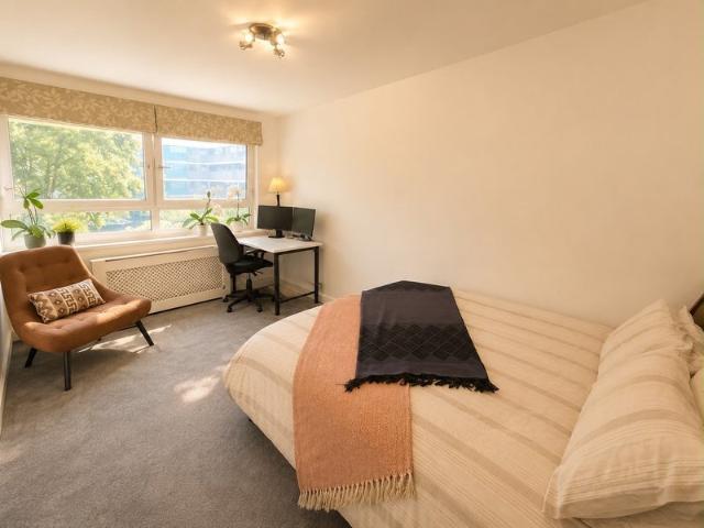 Room at Earlsferry Way, Greater London