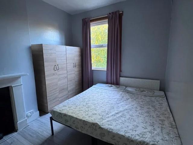 Room at Earlsmead Road, Greater London