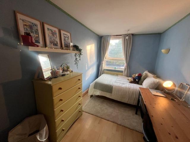 Room at Earlstoke Street, Greater London
