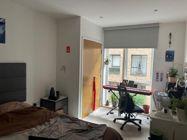 Room at Eaton Walk, Greater London