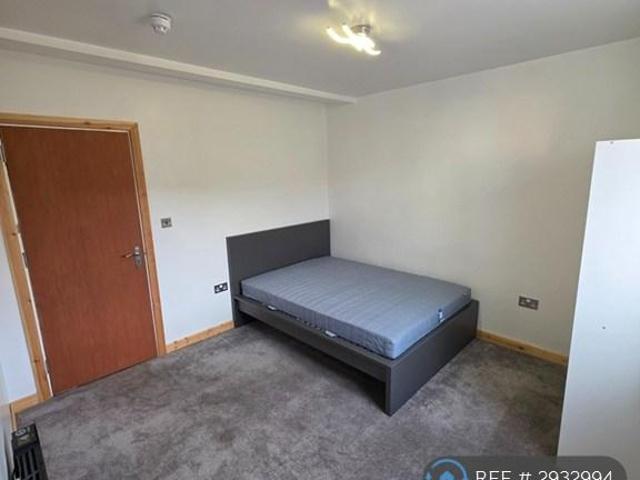 Room at Eccles New Road, Salford