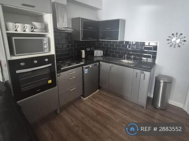 Room at Ecclesall Road, Sheffield