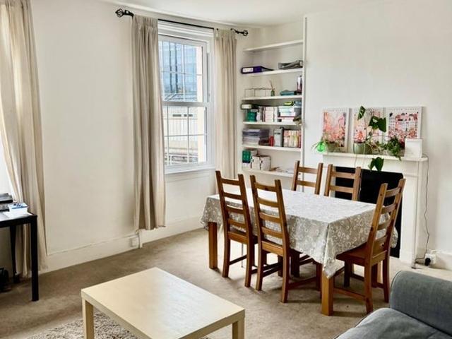 Room at Eccleston Bridge, City of Westminster