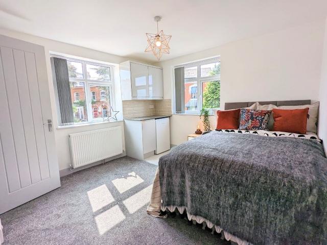 Room at Edgbaston Road, Birmingham
