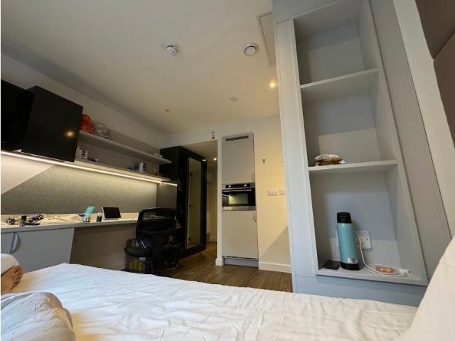Room at Edgbaston Street, Birmingham