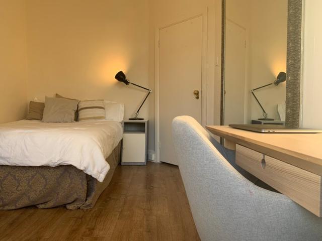 Room at Edgware Road, City of Westminster