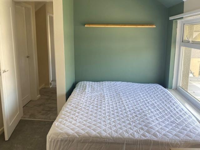 Room at Edenvale Crescent, Lancaster