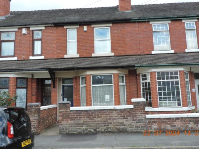 Room at Edison Road, Stafford