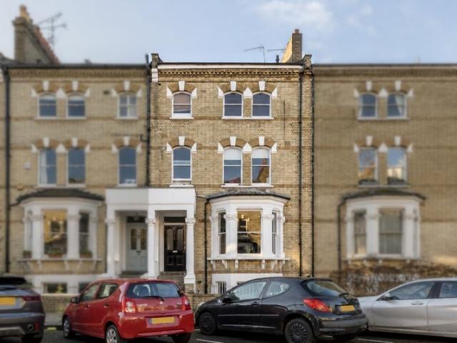 Room at Edith Road, Greater London