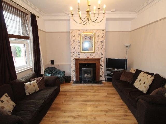 Room at Eldon Street, Preston