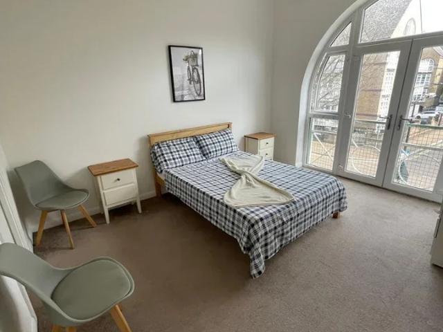 Room at Eleanor Close, Greater London