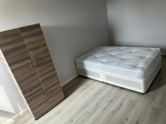 Room at Elizabeth Way, Basildon