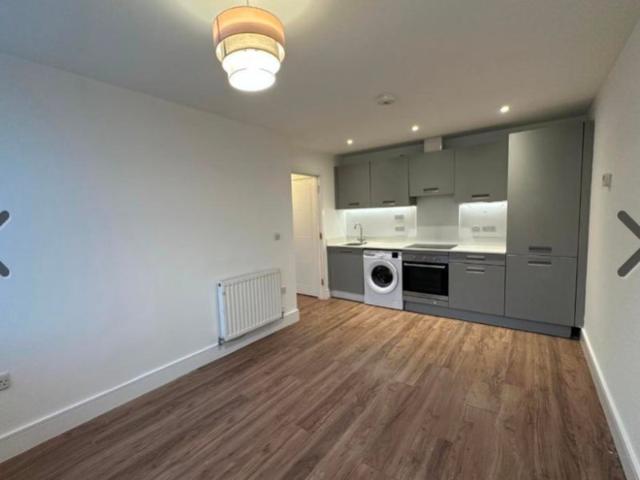 Room at Elizabeth Way, Harlow