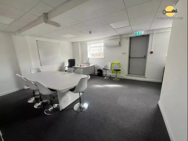 Room at Elizabeth Square, Milton Keynes