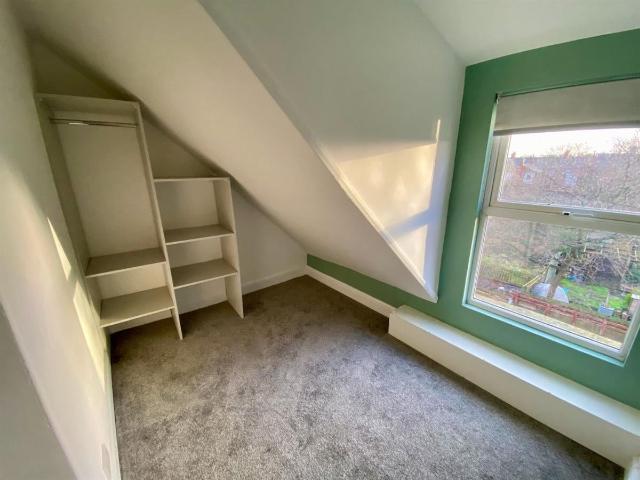 Room at Ella Street, Hull