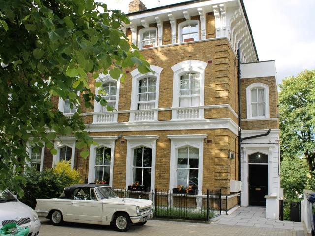 Room at Elliscombe Road, Greater London