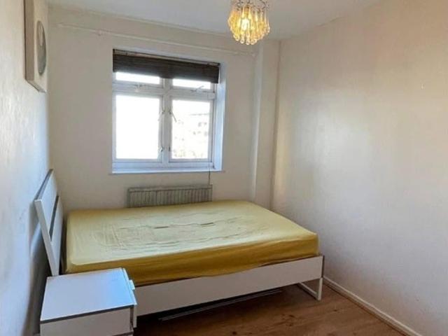 Room at Ellsworth Street, Greater London