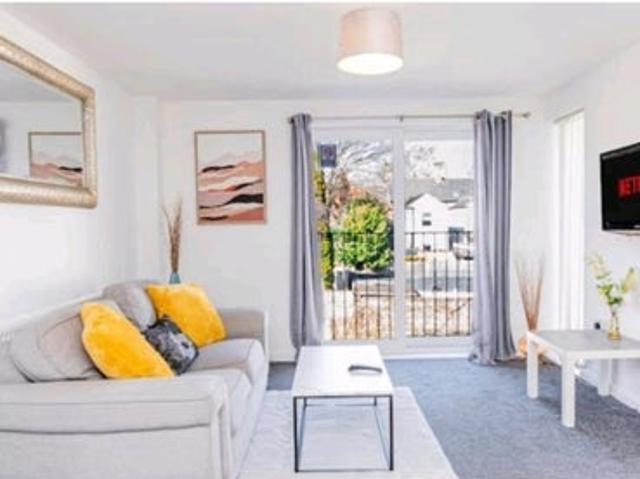 Room at Elm Street Lane, Cardiff