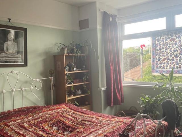 Room at Elmcroft Crescent, Bristol