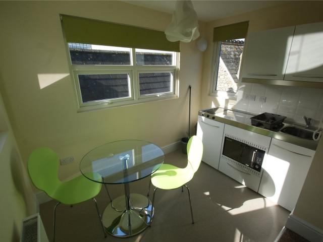 Room at Elmdale Road, Bristol