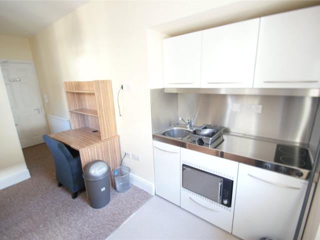 Room at Elmdale Road, Bristol