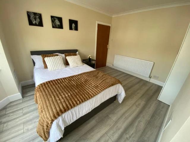 Room at Elmes Road, Bournemouth