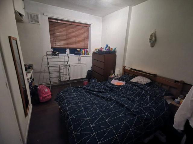 Room at Elms Crescent, Greater London