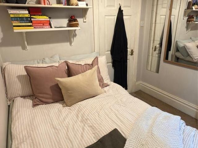 Room at Elms Crescent, Greater London