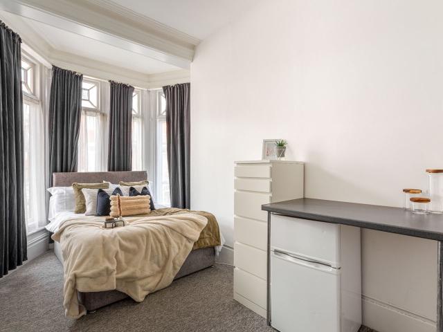 Room at Elms Avenue, Eastbourne