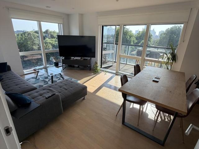 Room at Elsa Street, Greater London