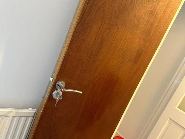 Room at Elsinore Road, Greater London