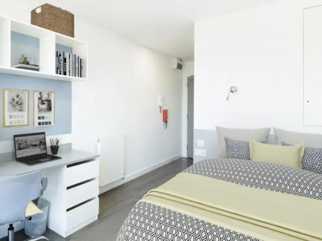 Room at Elswick Road, Greater London