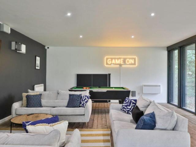 Room at Elvetham Road, Birmingham