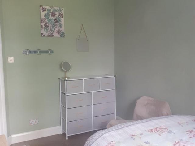 Room at Emanuel Avenue, Greater London