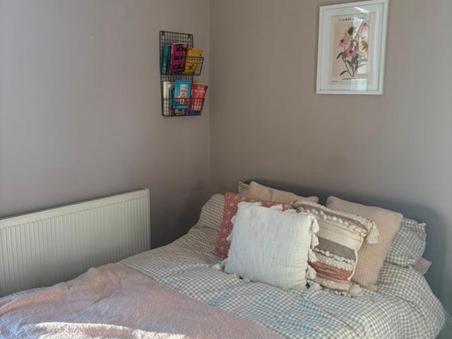 Room at Emmanuel Road, Greater London