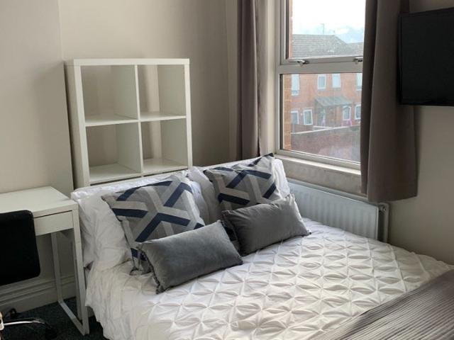 Room at Emmanuel Street, Preston