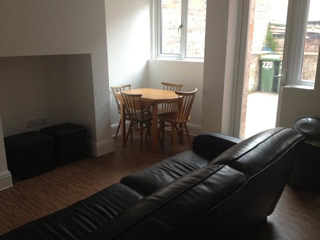 Room at Emmanuel Street, Preston