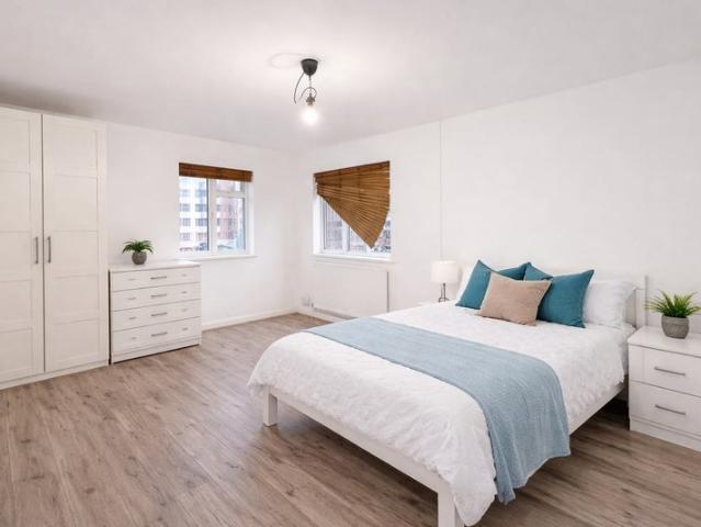 Room at Empire Way, Greater London